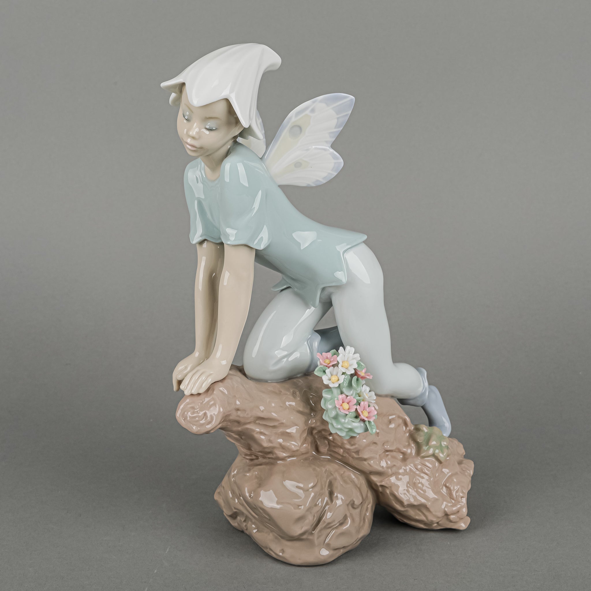 LLADRO Figurine Prince Of The Elves 7690 Privlege - Around The Block