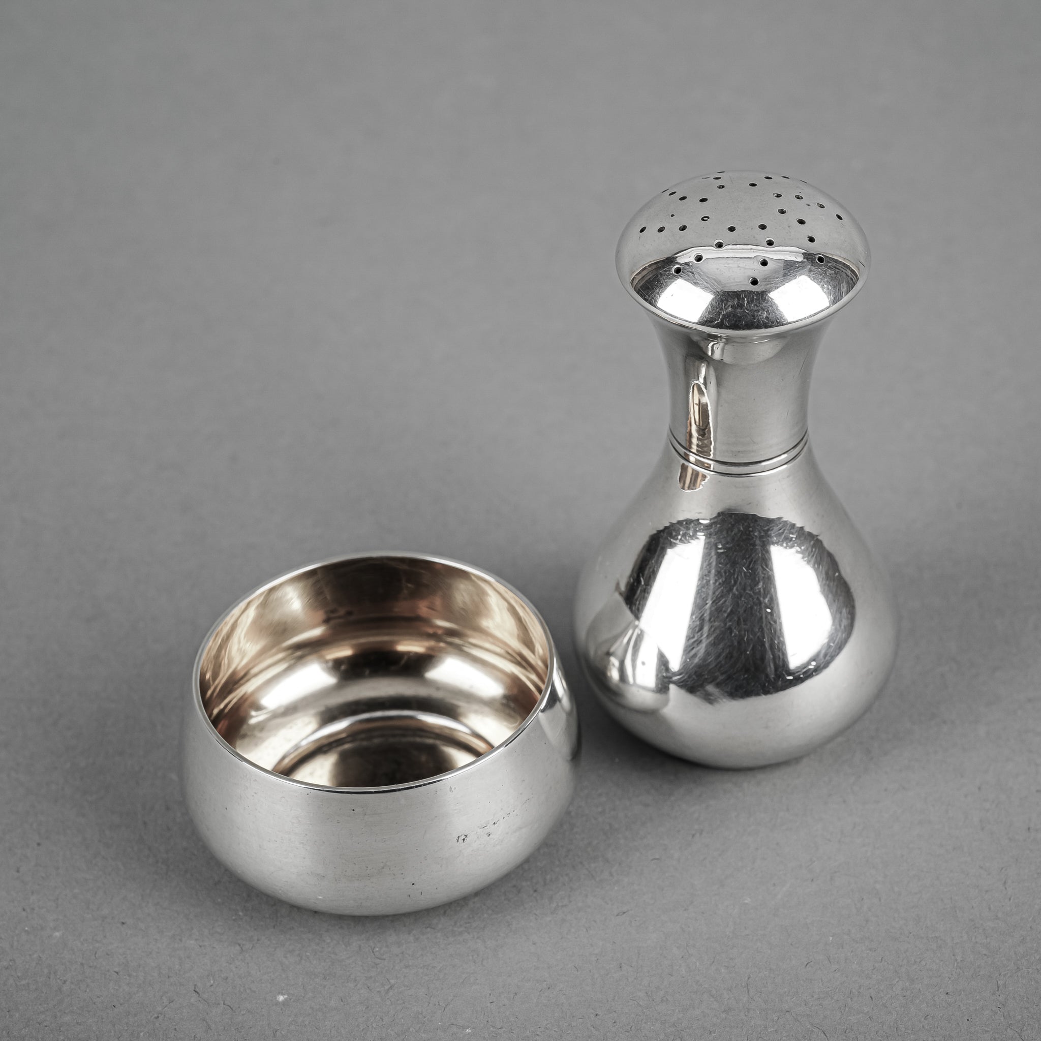 TIFFANY & CO Sterling Salt Cellar & Shaker 2pcs - Around The Block